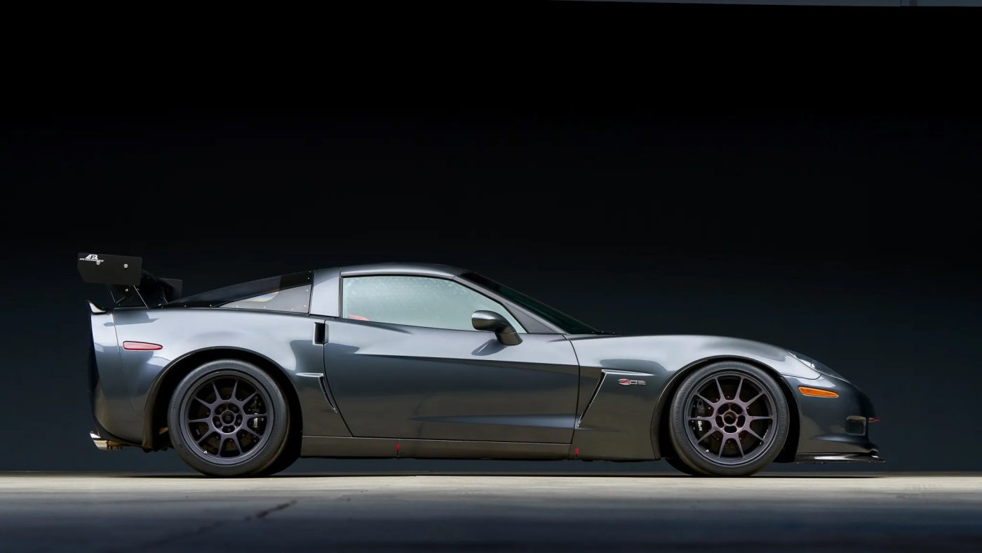 2009-Chevrolet-Corvette-Z06-Track-Car (12) | | CorvSport.com
