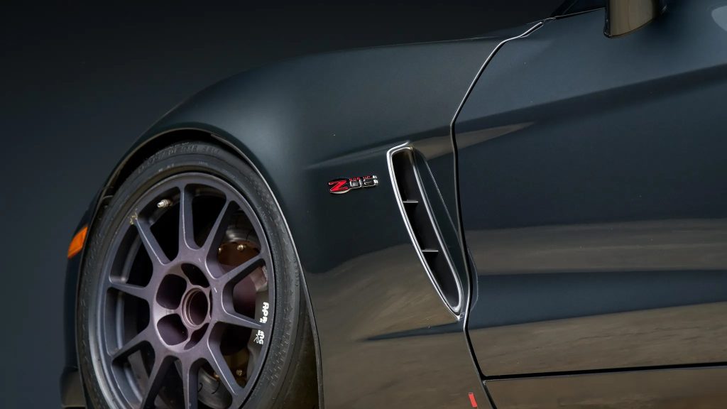 2009-Chevrolet-Corvette-Z06-Track-Car (6) | | CorvSport.com