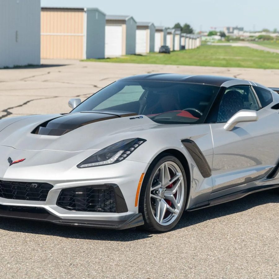 Beautiful 1963 Corvette Split-Window Restomod!