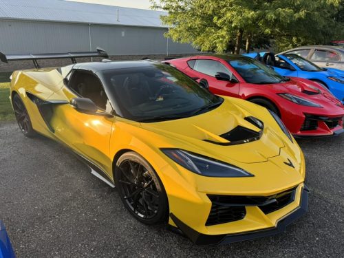 [Z-NEWS] More 2025 ZR1 Colors In The Wild! Raw ZR1 Sights And Sounds ...