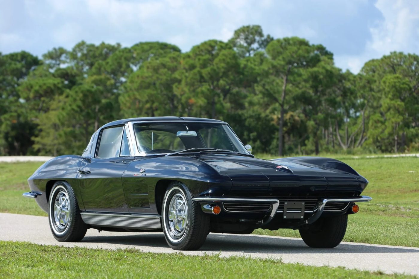 1963-Chevrolet-Corvette-Split-Window-Coupe-327--360-Fuelie (5 ...