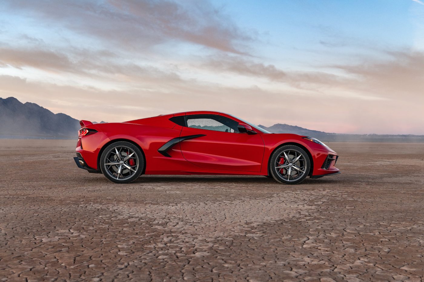 The Mid-Engine Magic: How the C8 Corvette Redefined the Legend.