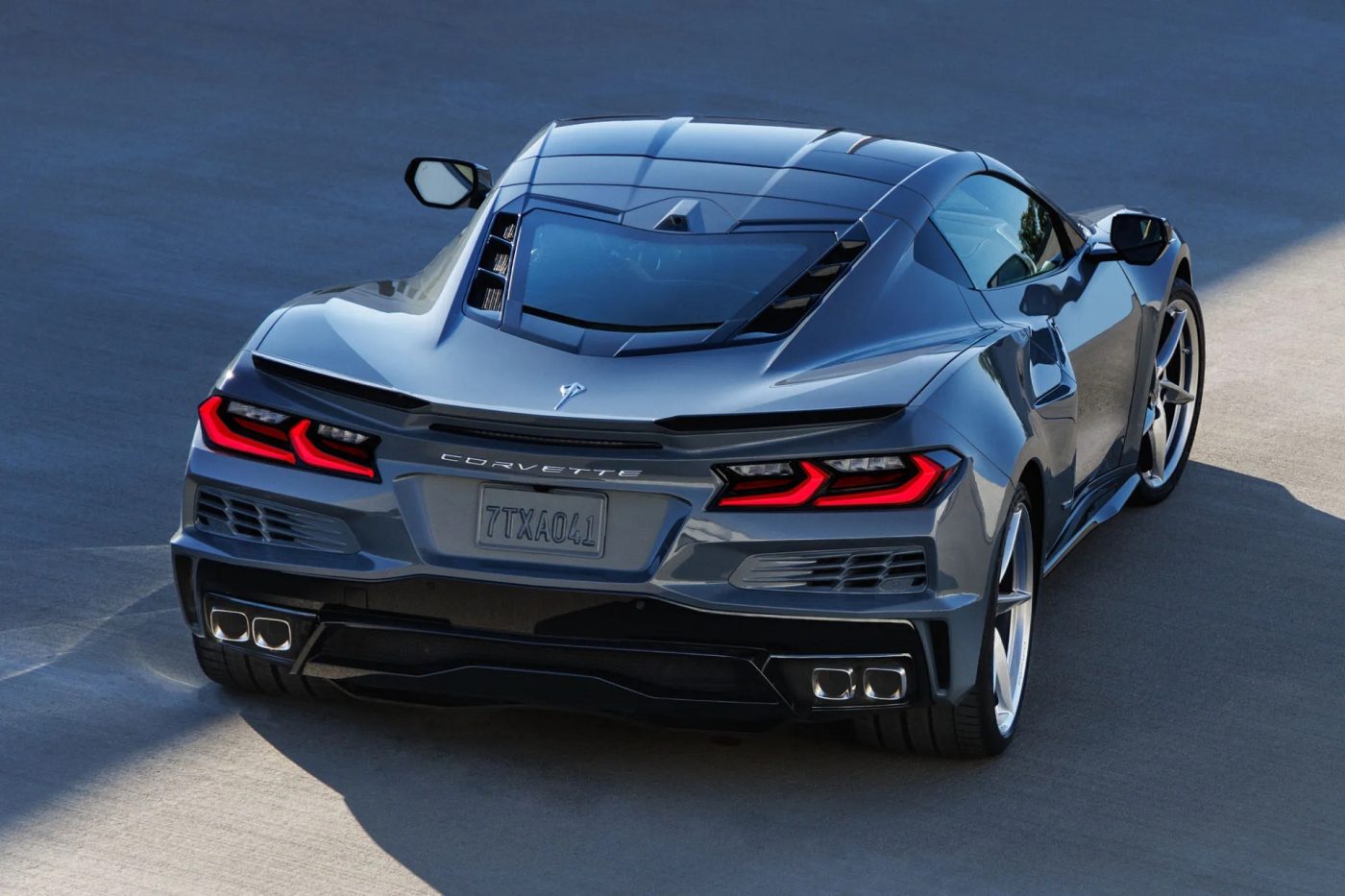 The Mid-Engine Magic: How the C8 Corvette Redefined the Legend.