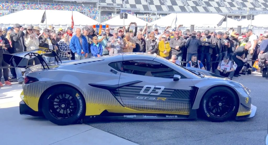 Seven Ways in Which the Corvette Z06 GT3.R Race Car Differs from its ...