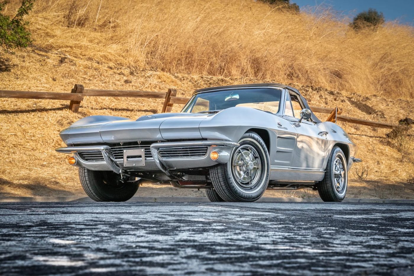 FOR SALE: 1963 Chevrolet Corvette Convertible 327/360 Fuelie