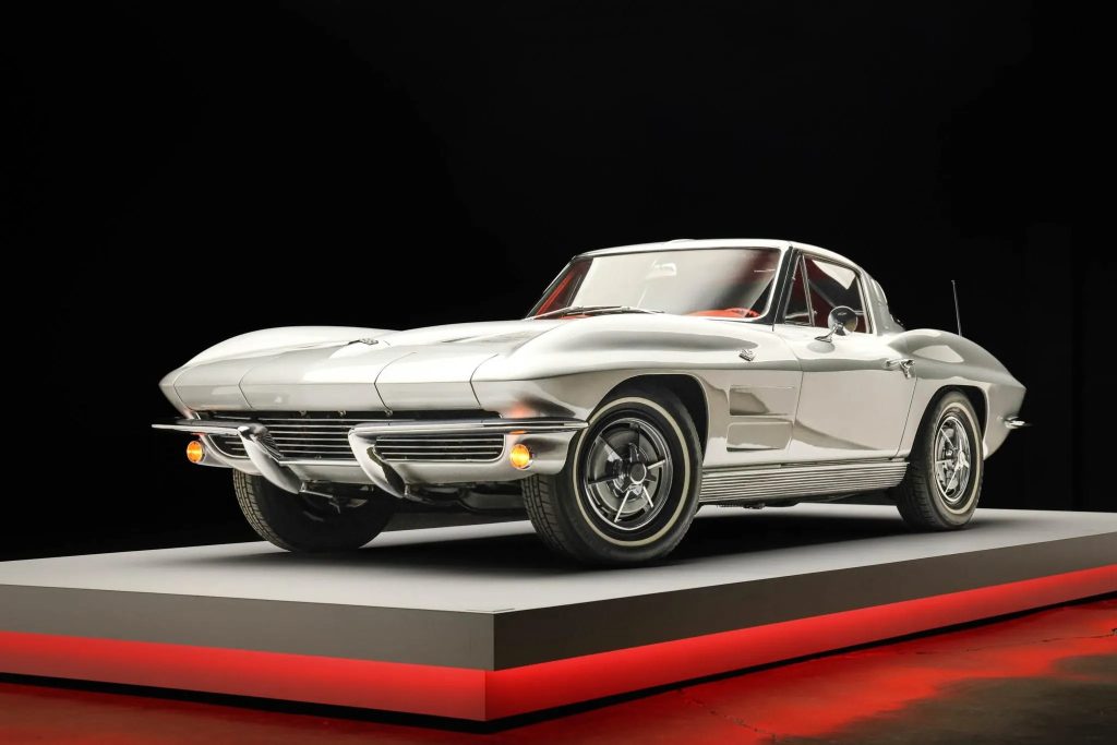 FOR SALE: 1963 Chevrolet Corvette Split-Window Coupe 327/300