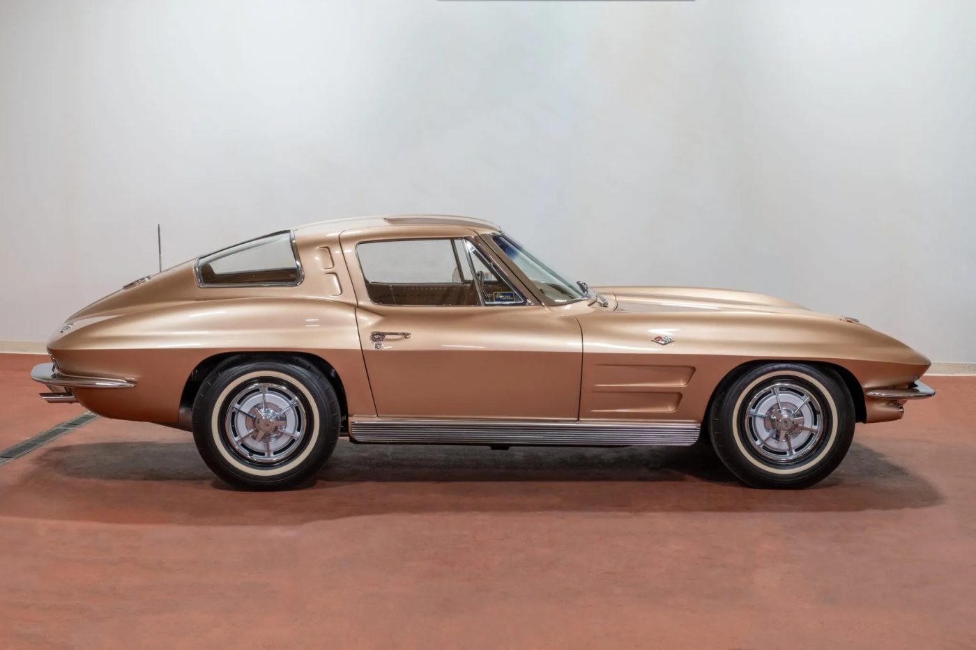FOR SALE: 1963 Chevrolet Corvette Split-Window Coupe 327/300