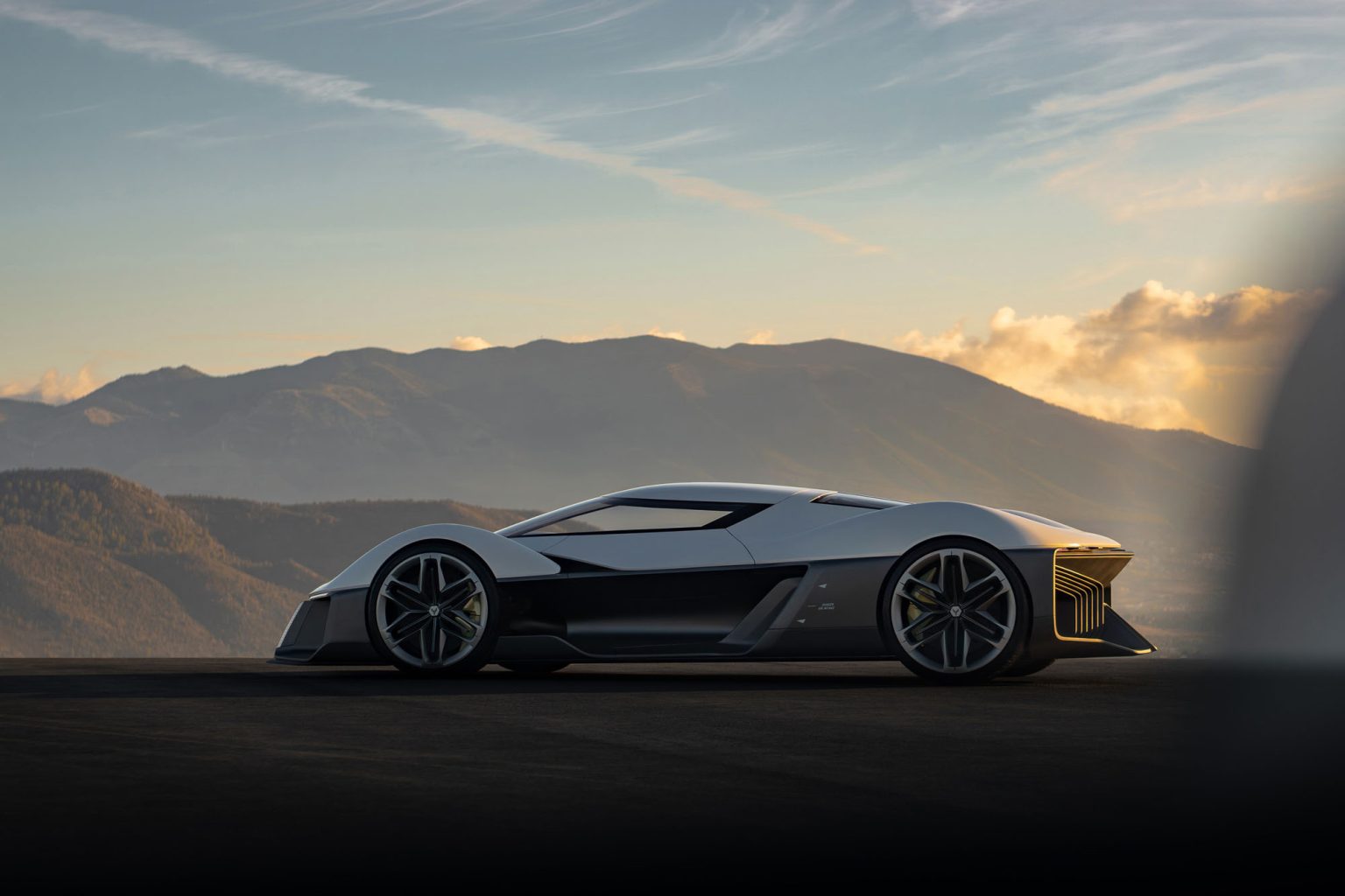 BREAKING: New GM Corvette Concept