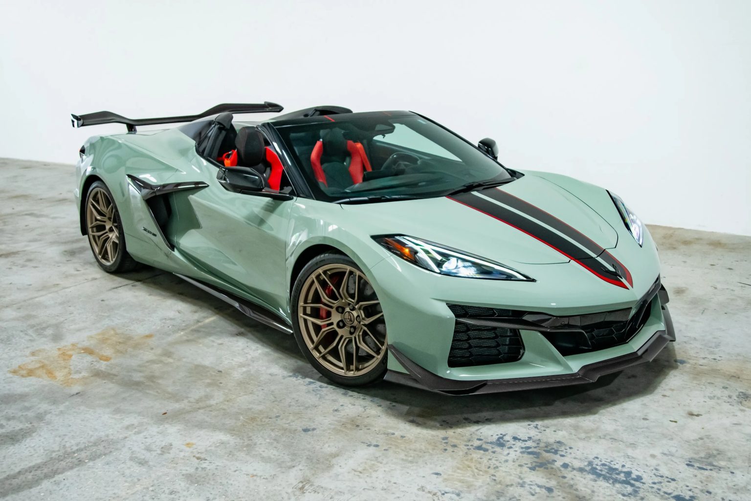 FOR SALE: 2024 Chevrolet Corvette Z06 Convertible 3LZ Z07