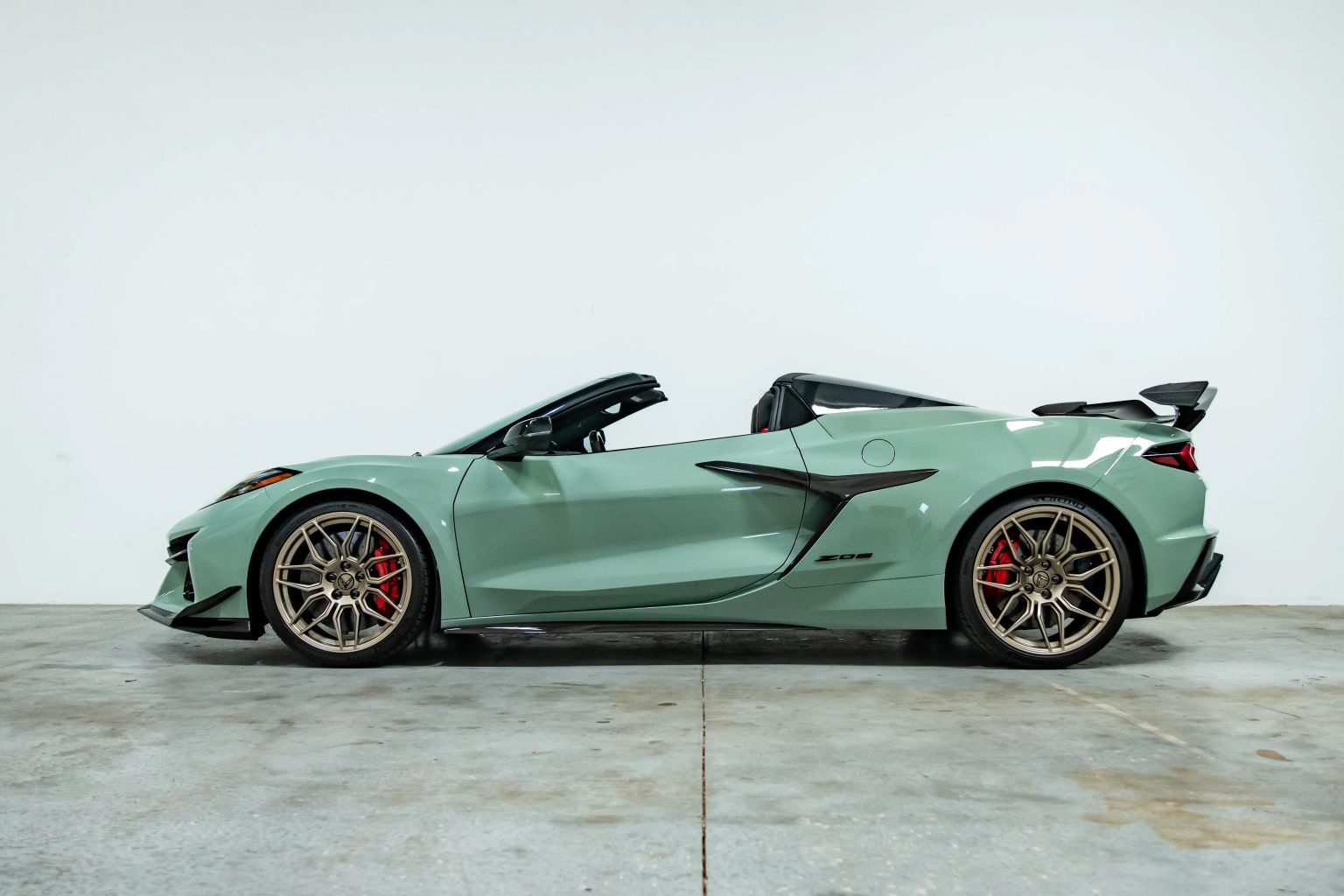 FOR SALE: 2024 Chevrolet Corvette Z06 Convertible 3LZ Z07