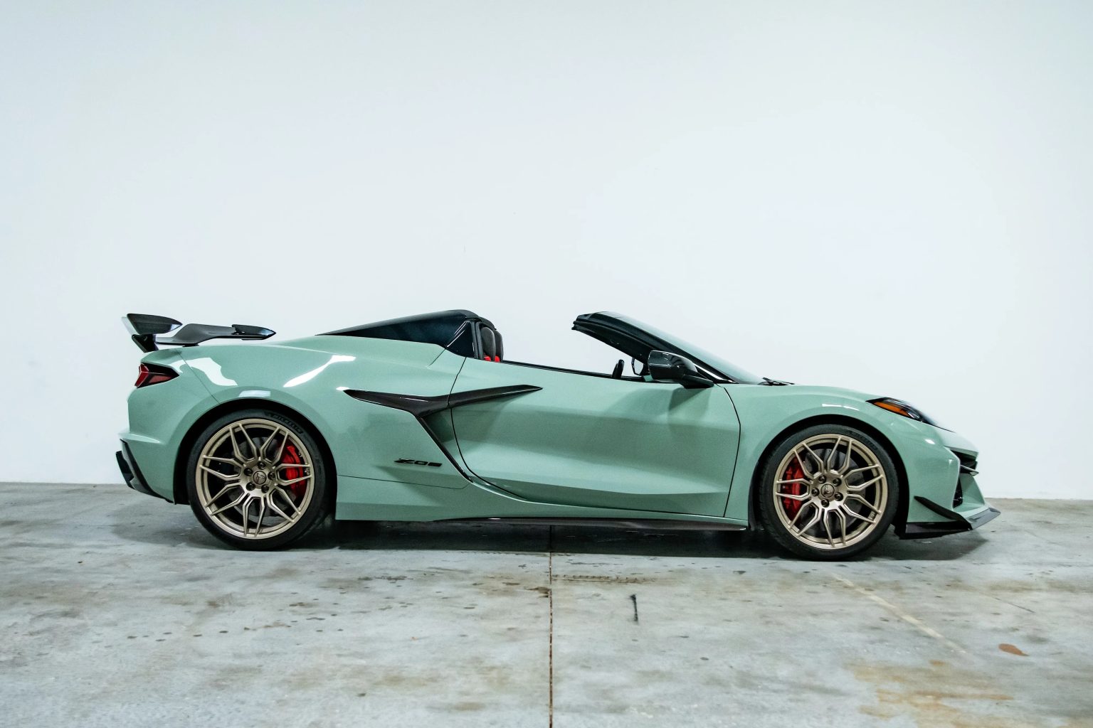 FOR SALE: 2024 Chevrolet Corvette Z06 Convertible 3LZ Z07