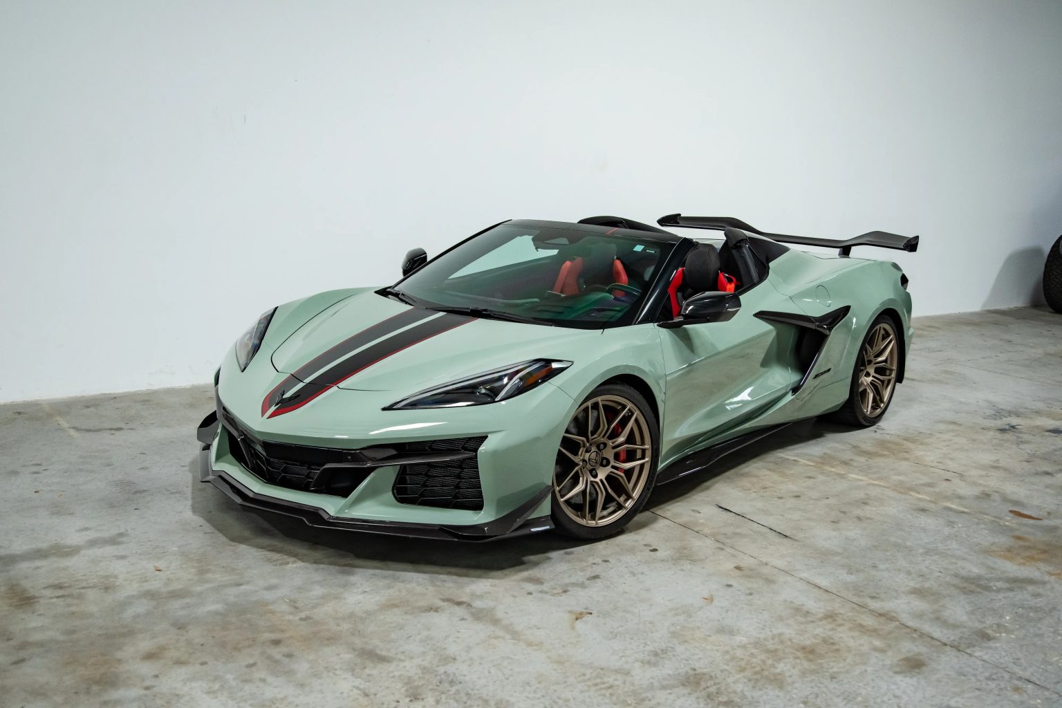 FOR SALE: 2024 Chevrolet Corvette Z06 Convertible 3LZ Z07