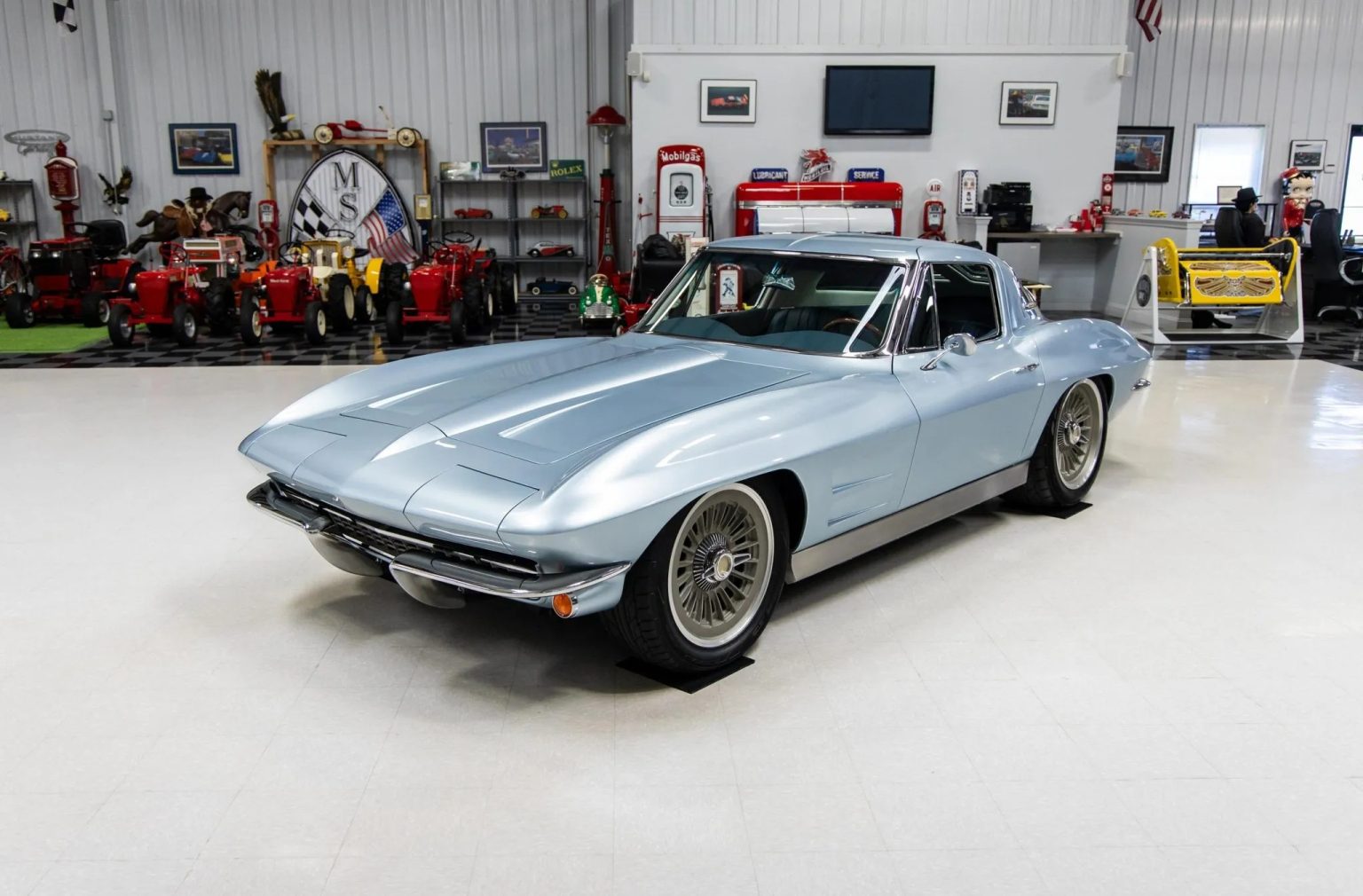 Award-Winning 1963 Corvette Split-Window Restomod Up For Grabs