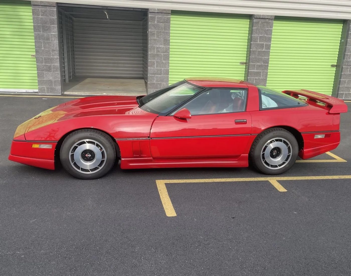No-Reserve Roulette: These Sellers Let Their Corvettes Go For $6,000 Or ...