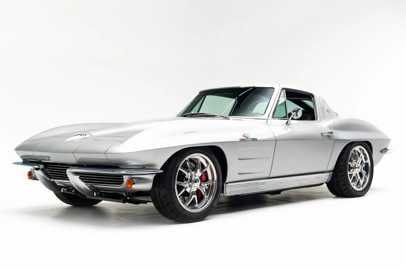 FOR SALE: 1963 Chevrolet Corvette Split-Window Restomod