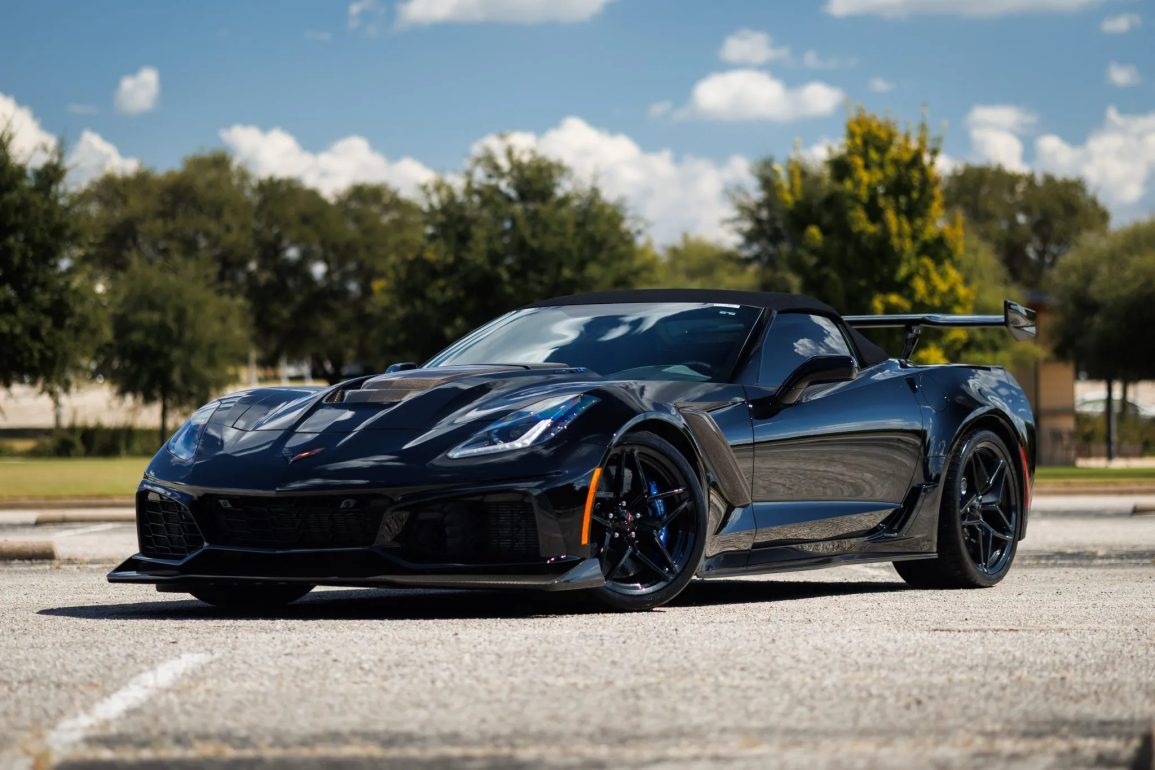 2019-Chevrolet-Corvette-ZR1-Convertible (3) | | CorvSport.com