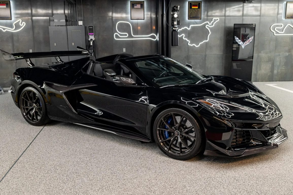 2026-Chevrolet-Corvette-ZR1-Convertible (12) | | CorvSport.com