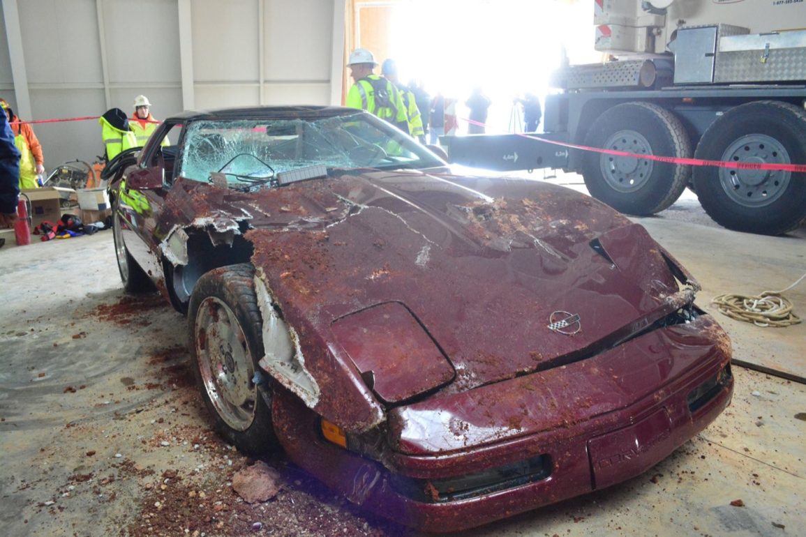 1993-Ruby-Red-40th-Anniversary-Corvette-NCM-Extraction-01 | | CorvSport.com