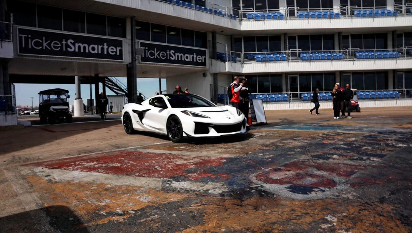 VIDEO: Watch A Customer-Owned ZR1X Devour The Quarter Mile