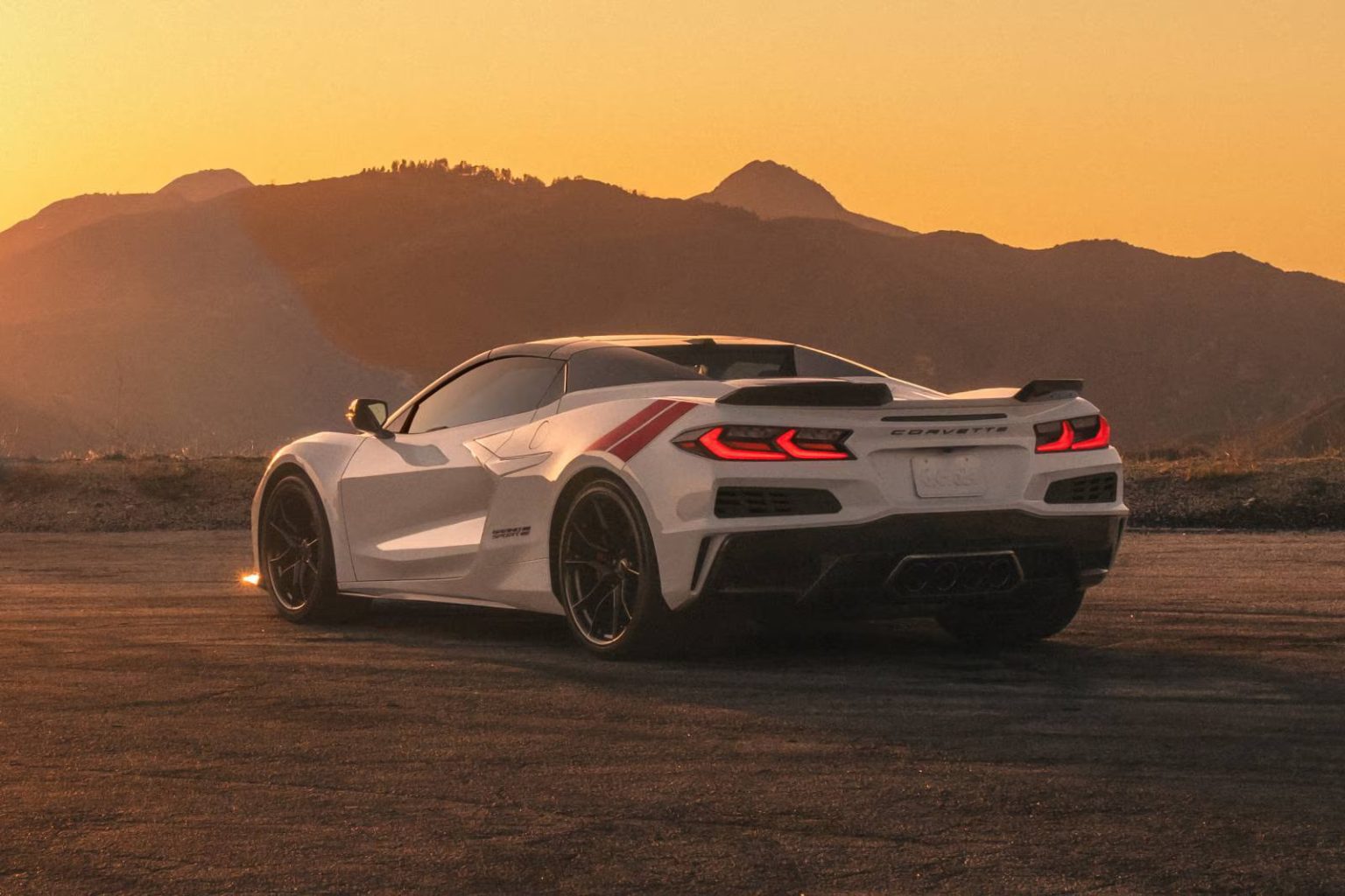 GM Halts C8 Corvette Sales Over Rear Turn Signal Warning Defect