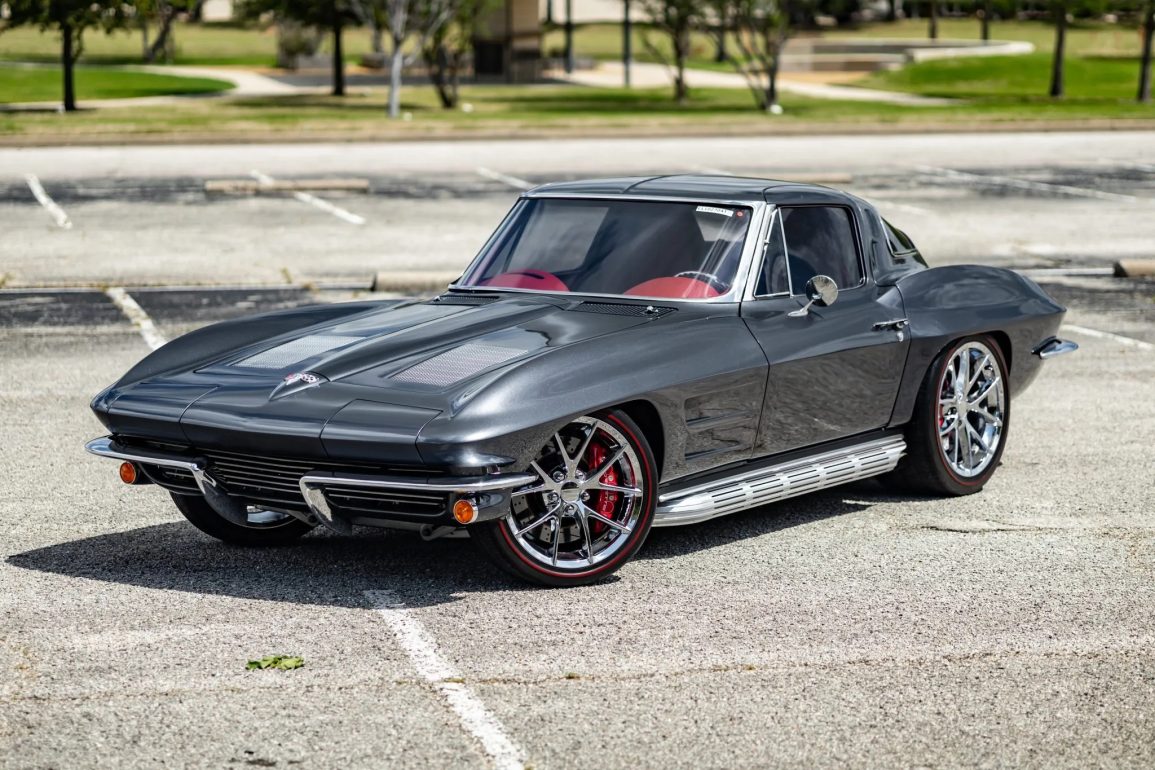 FOR SALE: 1963 Chevrolet Corvette Custom Split-Window Coupe