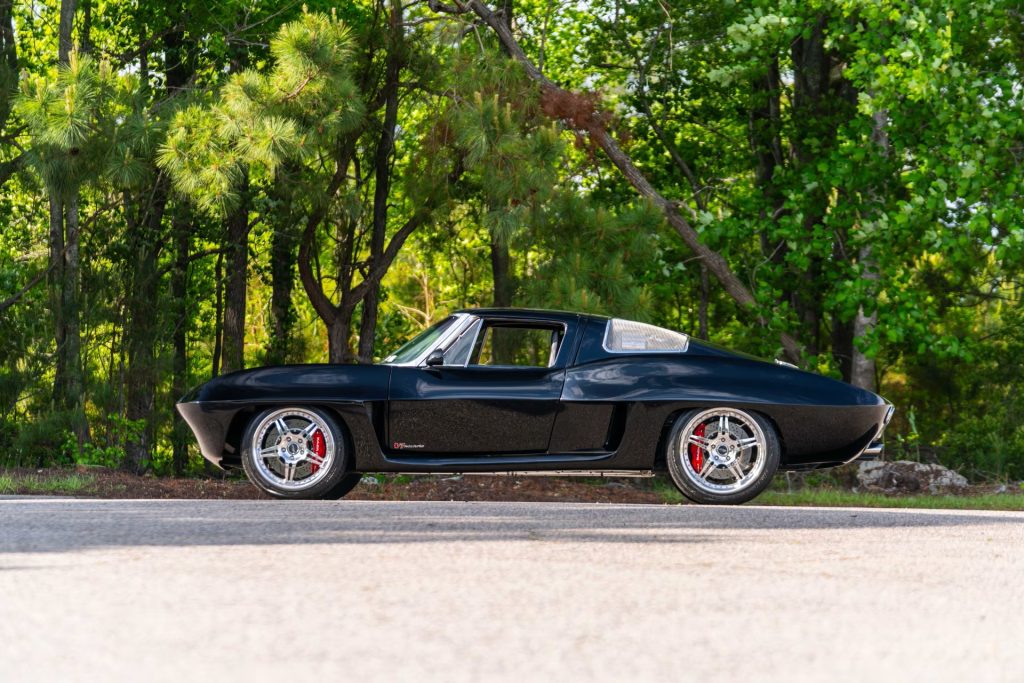 FOR SALE: 1963 Chevrolet Corvette Custom Split Window Coupe