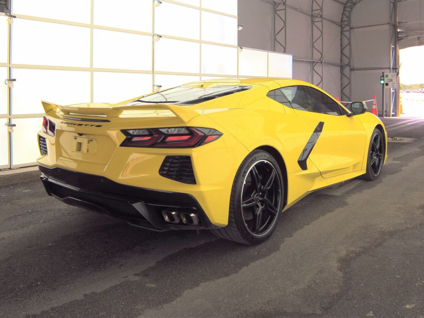 E-Ray In The Wild: A Rare Wholesale Sighting Headlines The C8 Corvette ...
